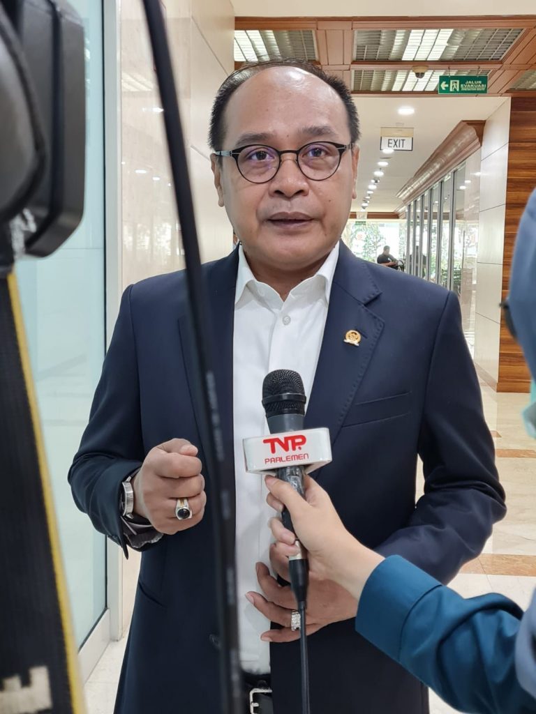 Catatan Menolak Lupa “Pak Dewan” Supriansa (bagian 3): Diarak keliling ...